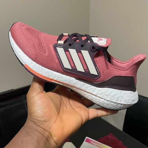 adidas | Shoes | Adidas Ultraboost 22 Gx667 Womens Running Shoes Us ...